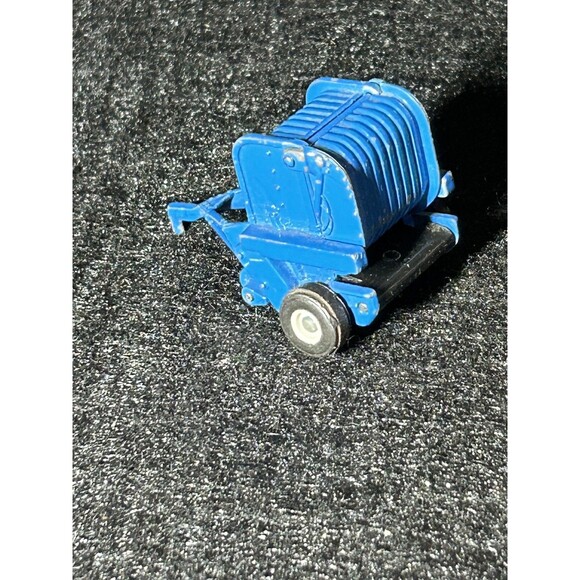ERTL | Toys | Ertl 64 Scale Blue Ford Large Round Hay Baler Farm Toys ...